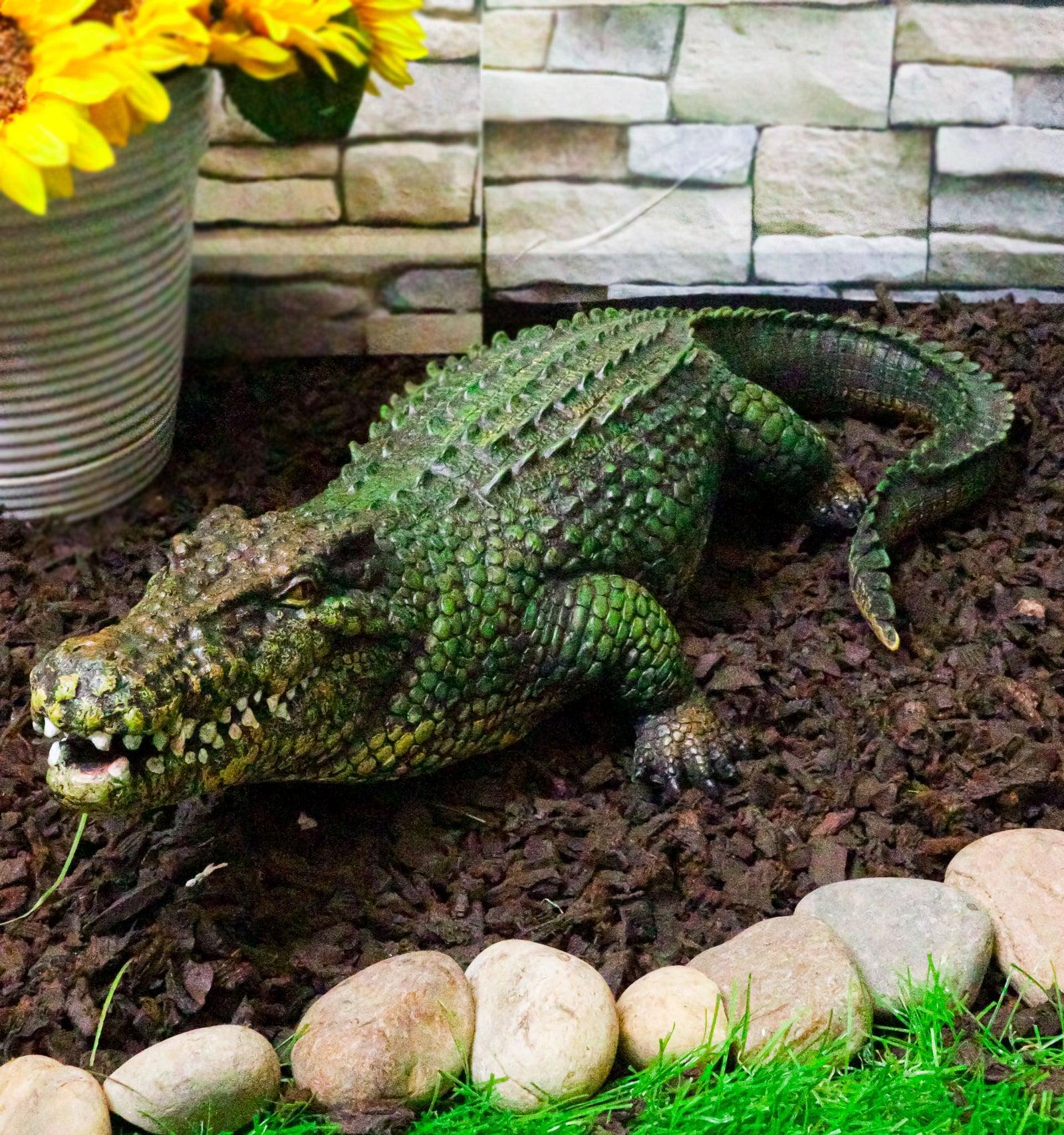 Ebros 21" Long Realistic Alligator Crocodile Statue Home and Garden Fi ...