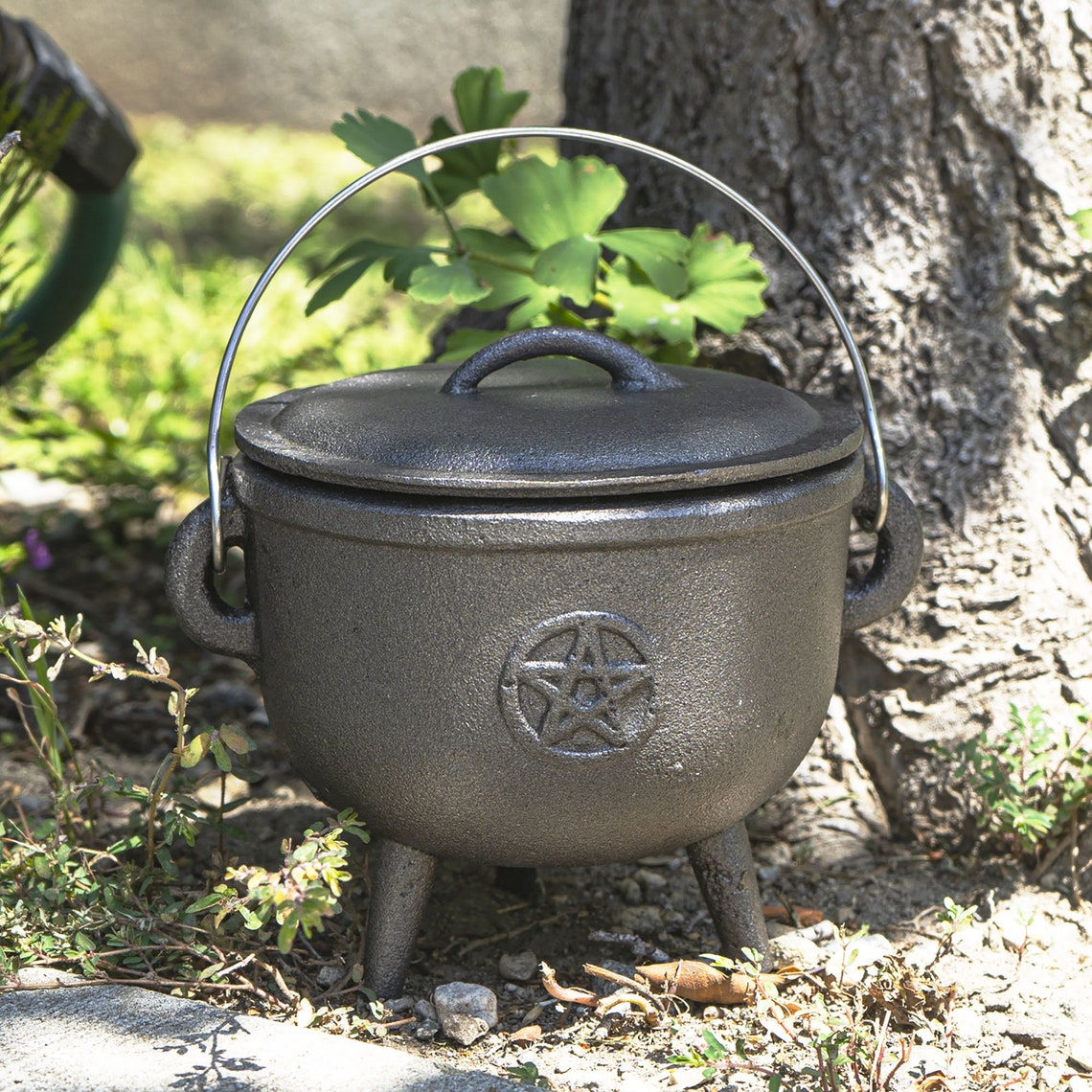 Cast Iron Occult Wicca Pentagram Star In Circle Cauldron With Handle a ...