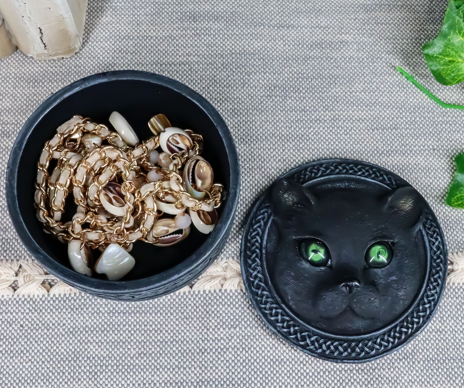 Ebros Celtic Pentagram Knotwork Black Cat With Rolling Green Eyes Roun ...