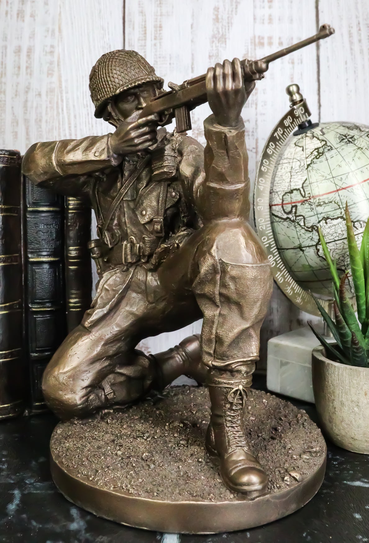 WW2 Soldier Taking Aim Statue 8.75"Tall Military Rifle Unit Infantry F ...